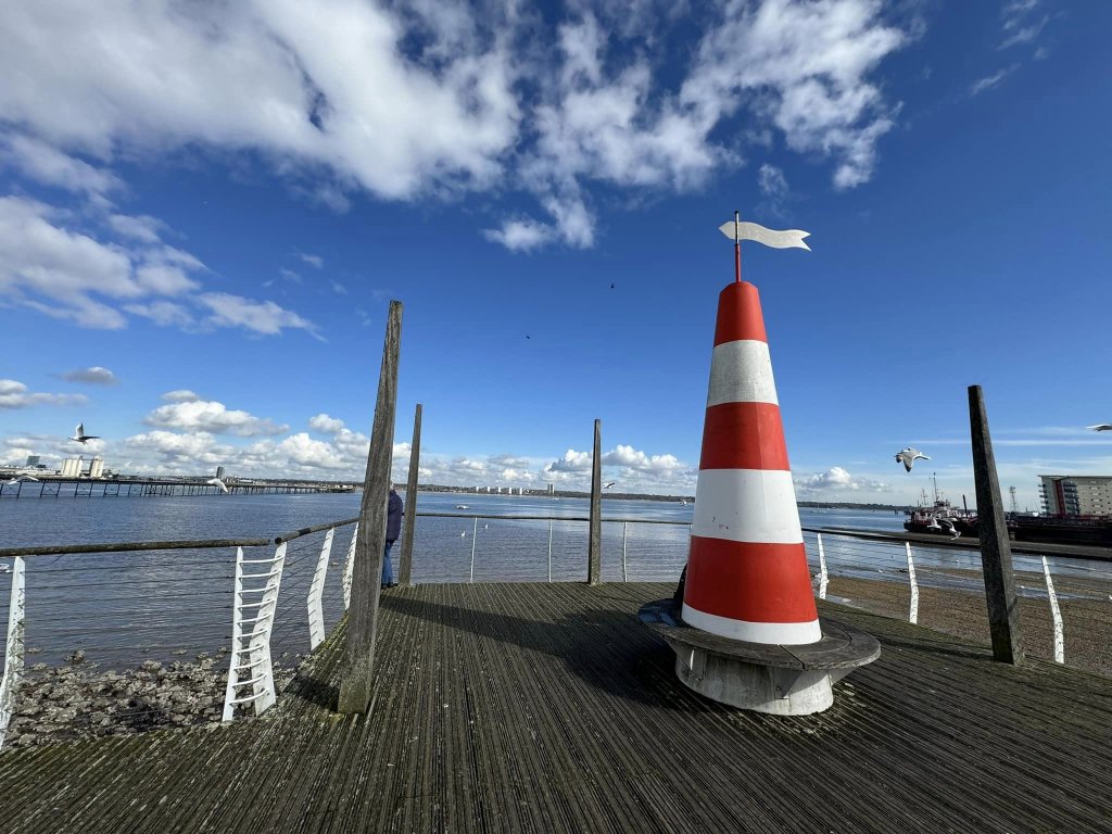 Enjoy Hythe's waterfront activities for a great family morning in ...