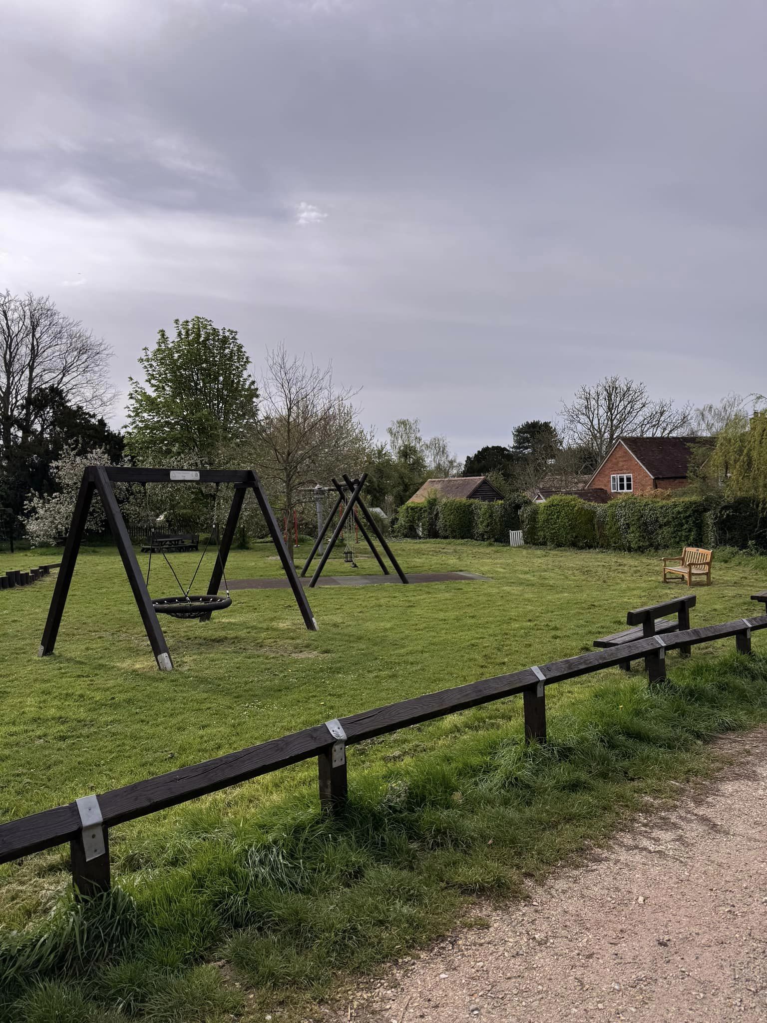 Brilliant countryside walk, and a great pub garden in Upham - Our Hampshire