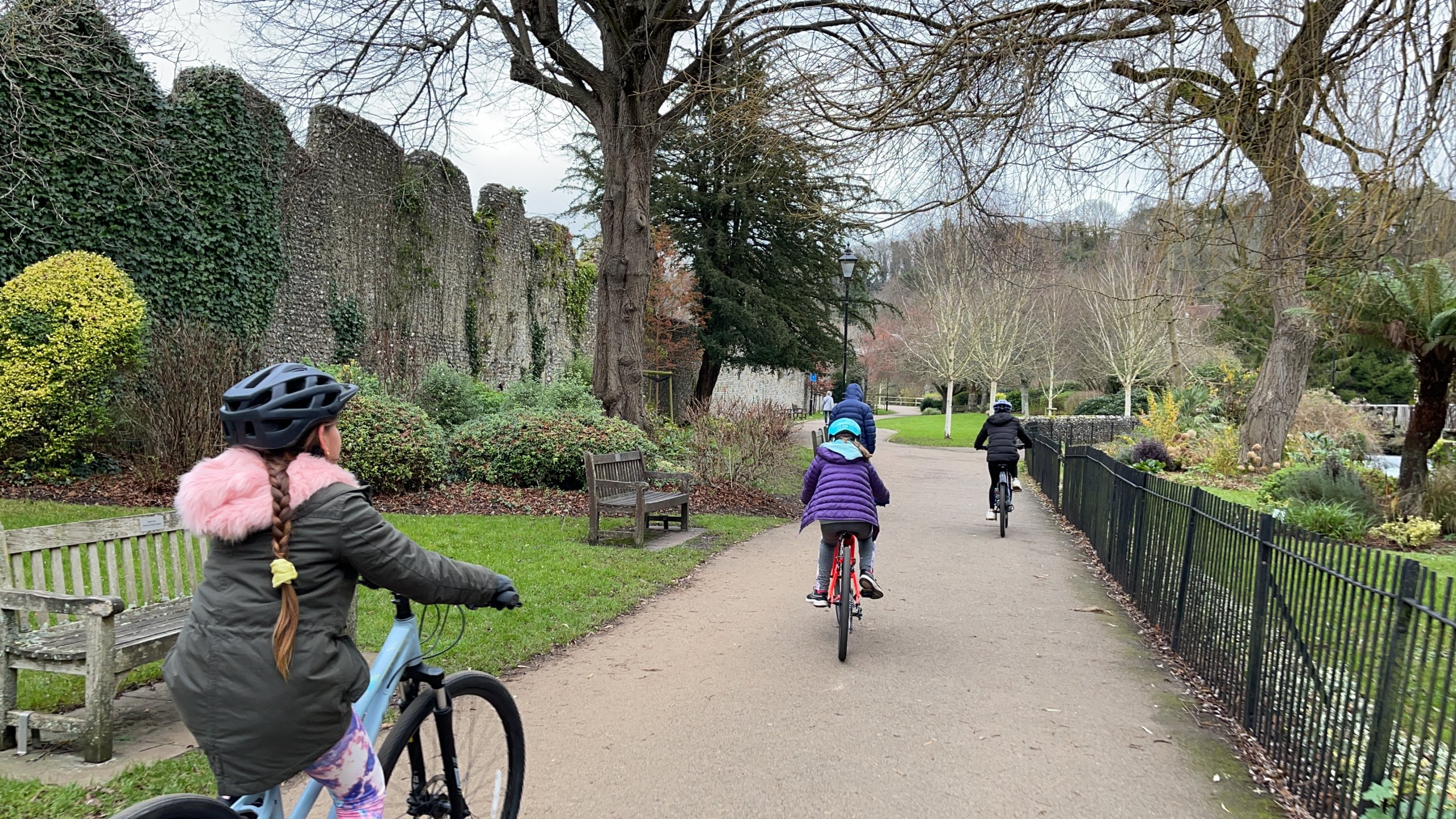 An easy cycling trail in the Winchester area with the kids - Our Hampshire